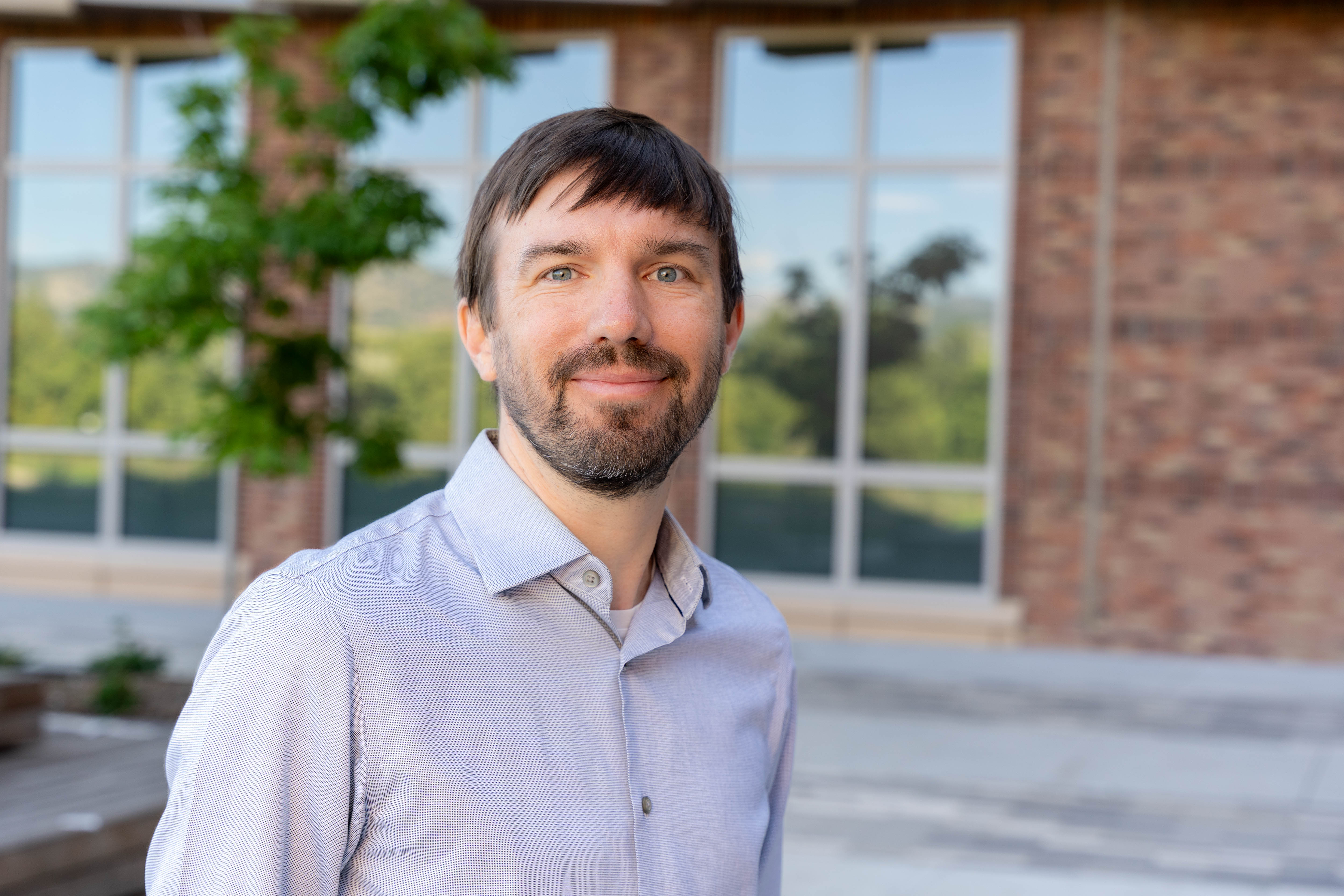 Seminar - The EXHUME Project: Democratizing Immersed and Meshless ...