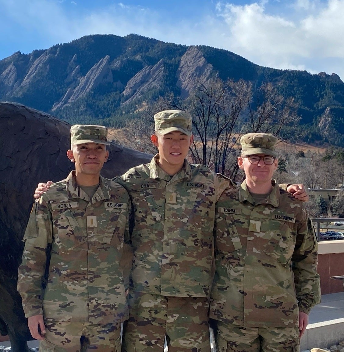 Commissioning Ceremony Fall 2021 | Army ROTC Golden Buffalo Battalion ...