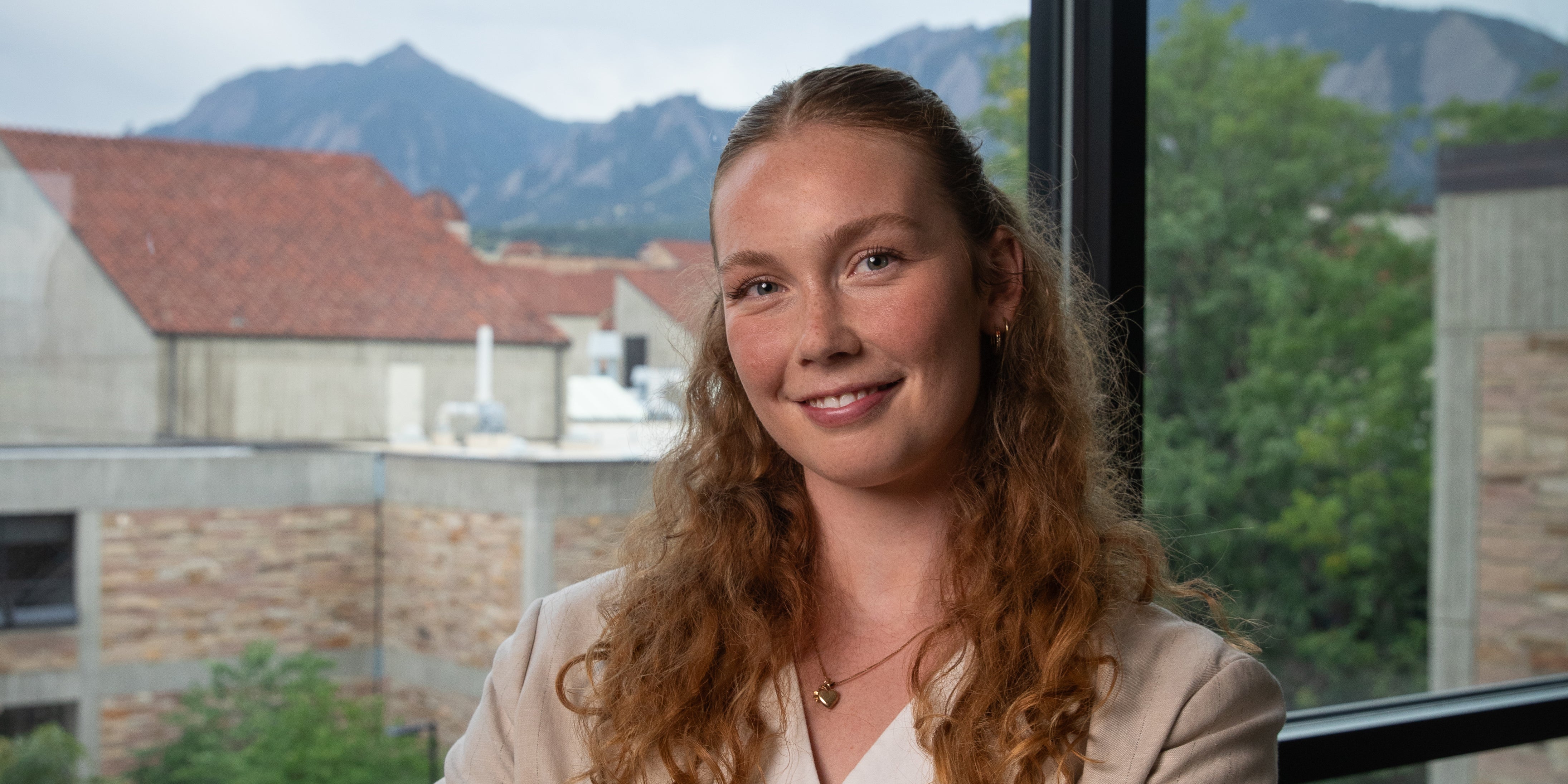 How Frida Formann Is Mastering Basketball and Business | Leeds School ...