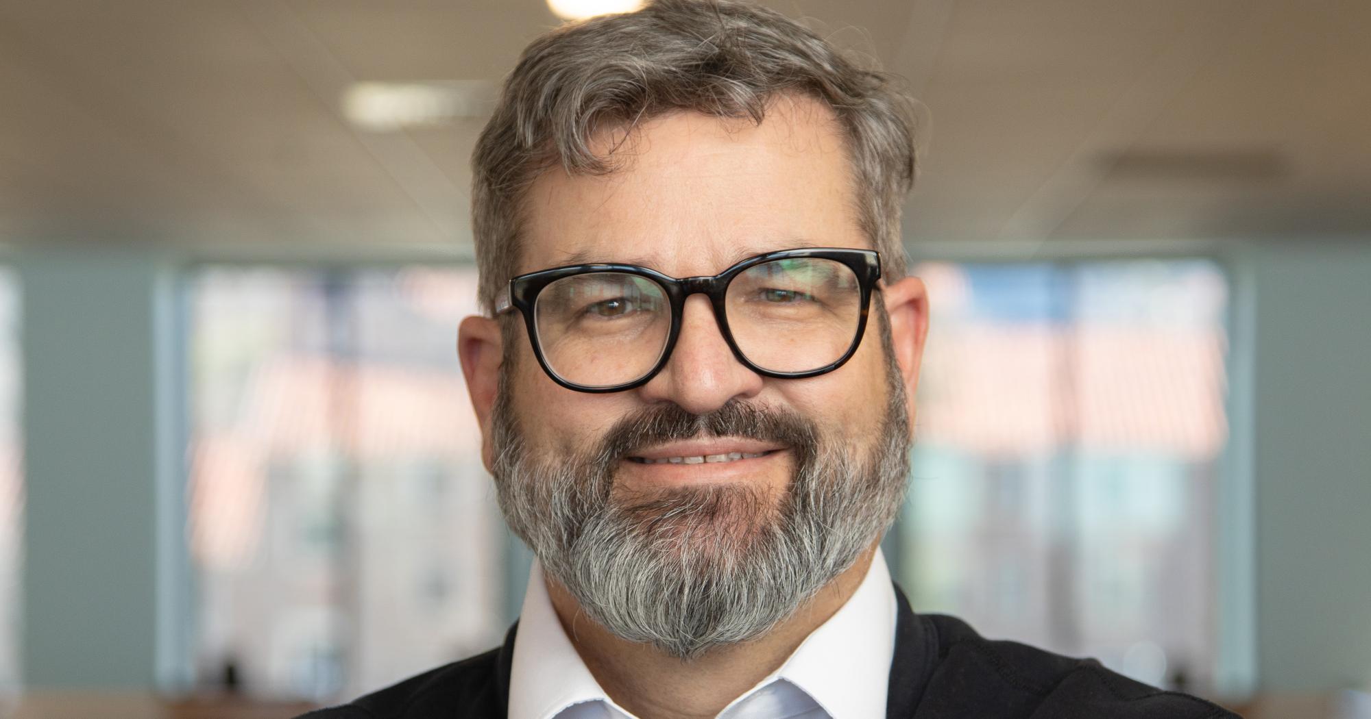 Leeds Welcomes a Juggernaut in Information Systems to its Faculty ...