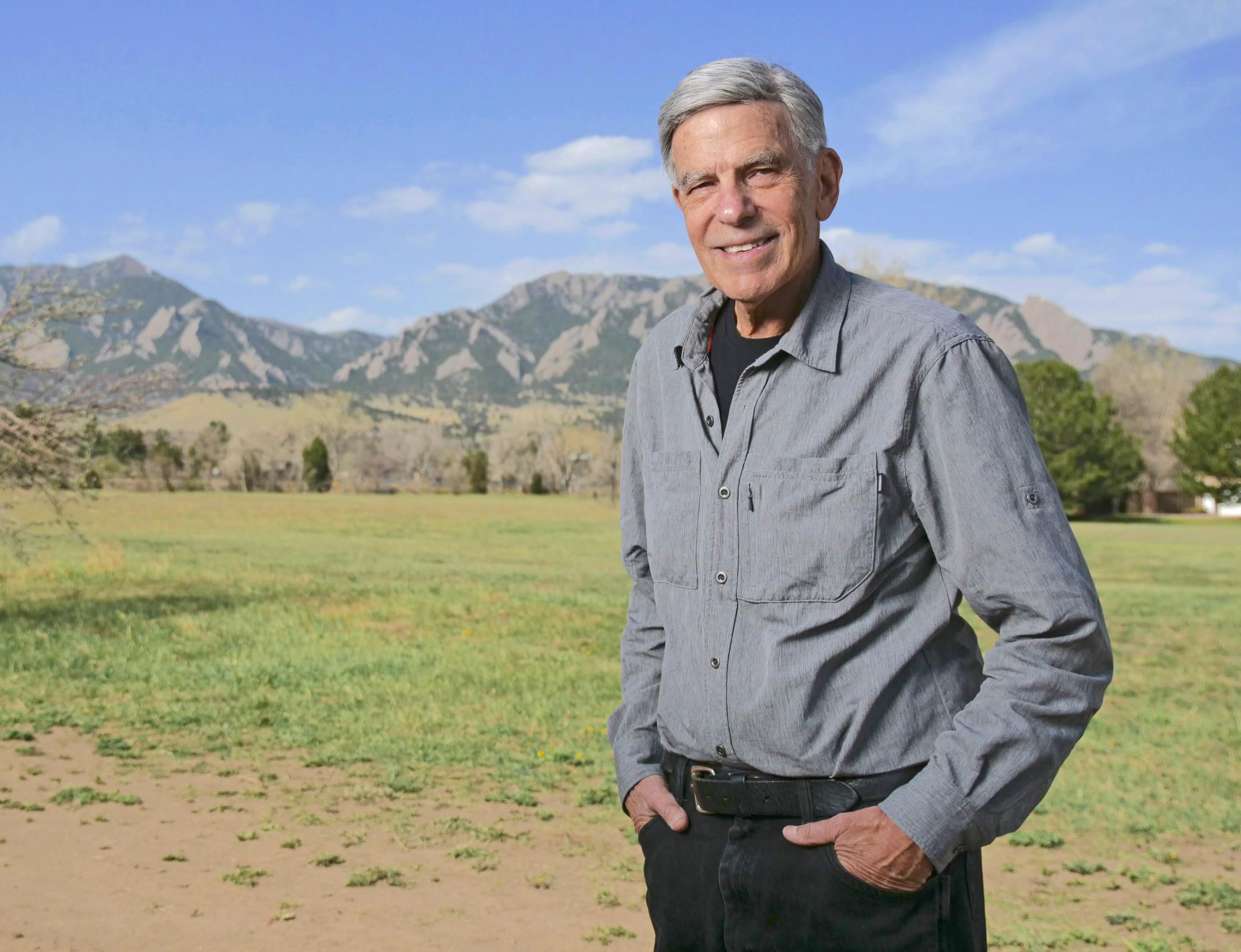 Distinguished Professor Mark Ablowitz wins 2022 Hazel Barnes Prize | CU ...