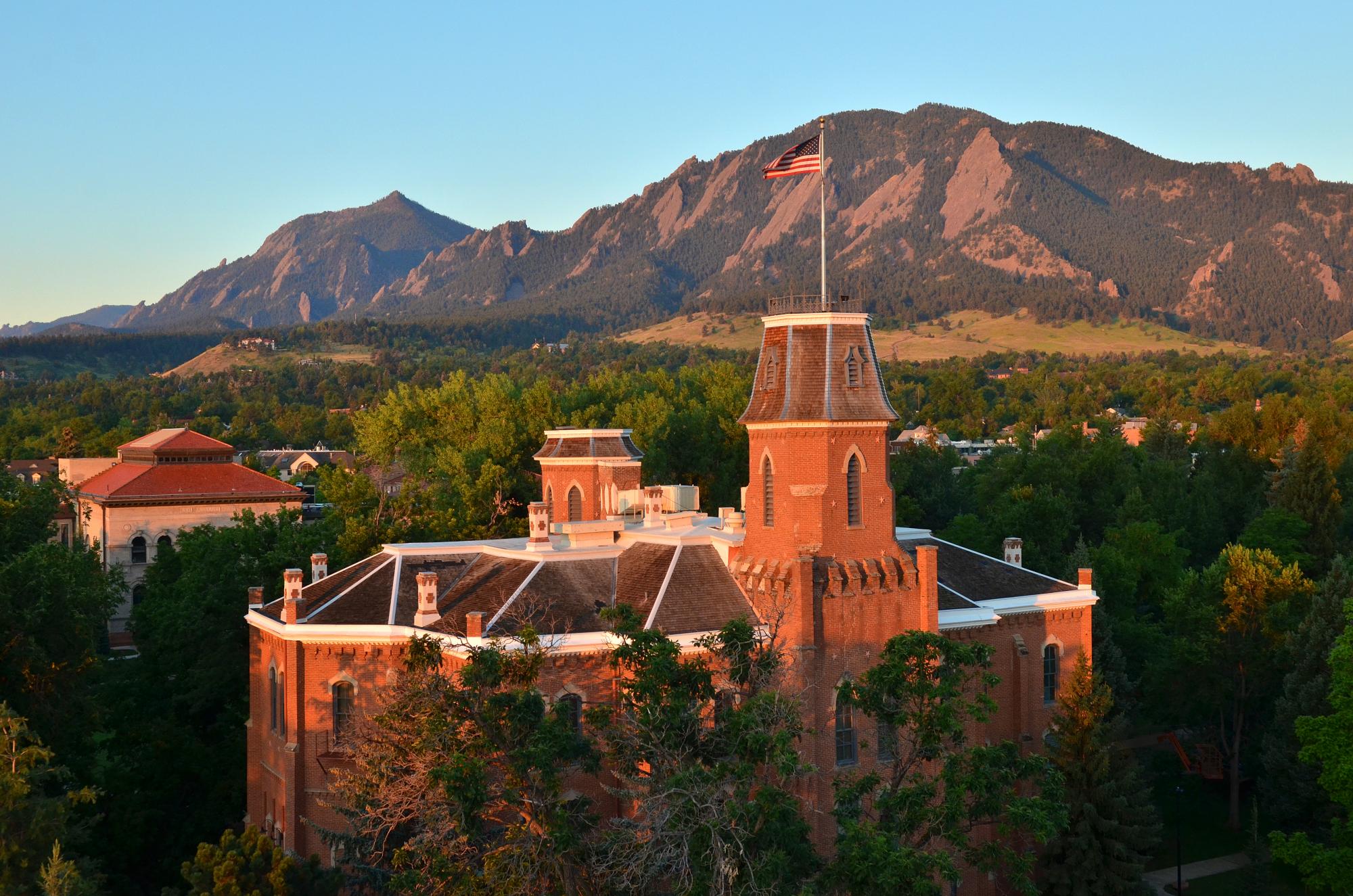 World-renowned economist receives honorary degree | CU Boulder Today ...
